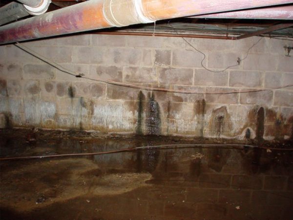 Drainage Problems Can Damage Foundations - Appraisers Check It ...